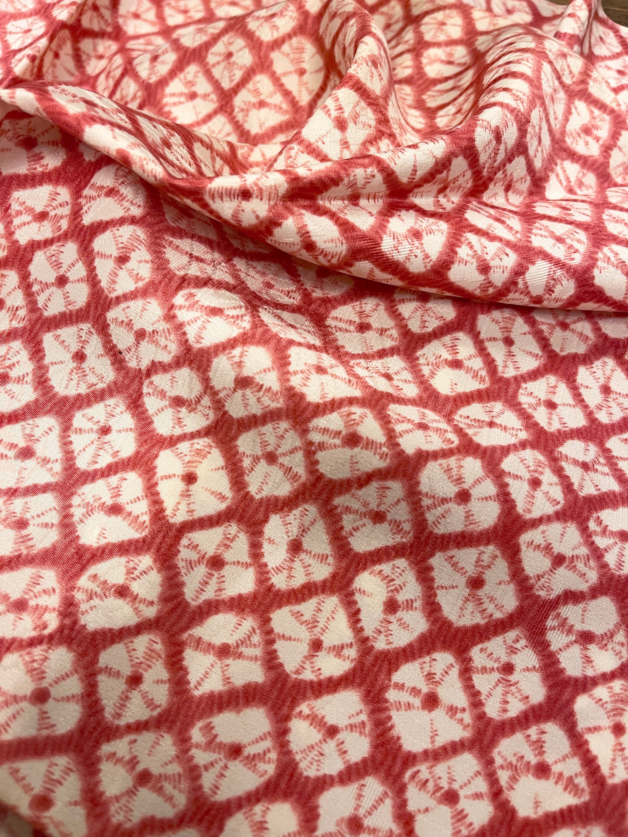 Japanese Silk Fabric, White & Pink Shibori Kanoko Pattern